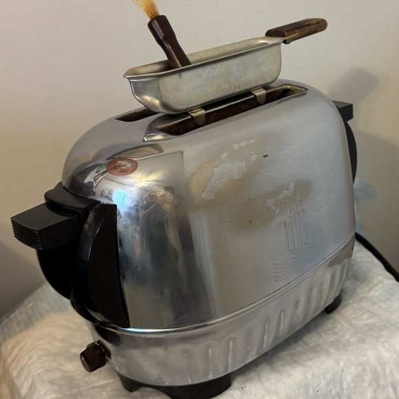 Kitchen | Vintage Chrome Toaster Warming Tray Brush Bakelite Handles ...